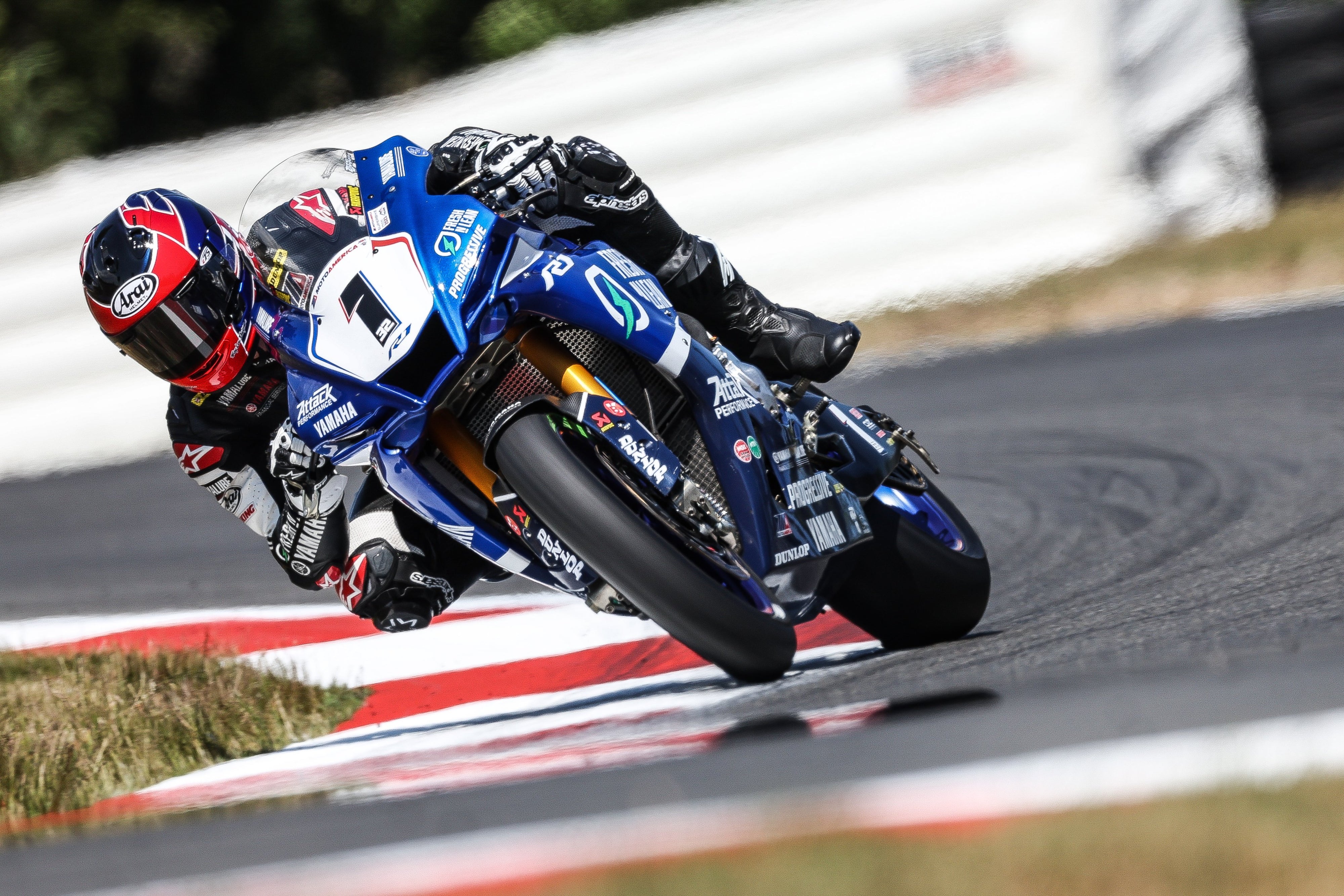 JAKE GAGNE TRIUMPHS IN MOTOAMERICA SUPERBIKE RACE ONE AT RIDGE MOTORSP ...